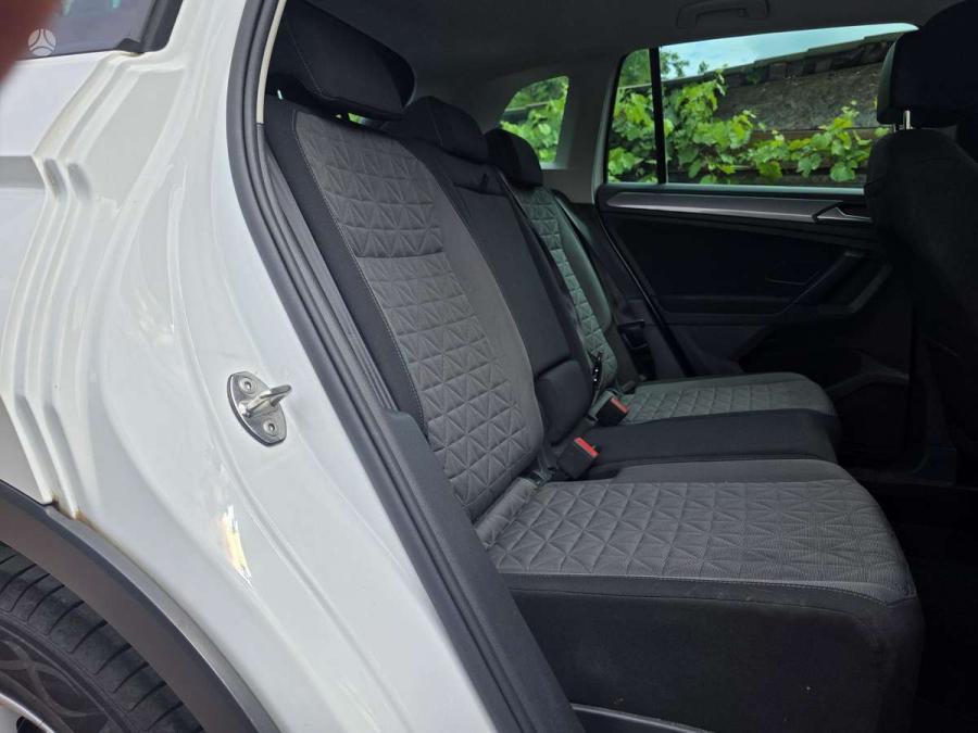 Balts Volkswagen Tiguan 2021 Viļņa, ar dzinēja tilpumu 0.00 L un nobraukumu 159 tūkst. km par 17500 €, foto 16 vietnē AUTOMOTO.COM.LV