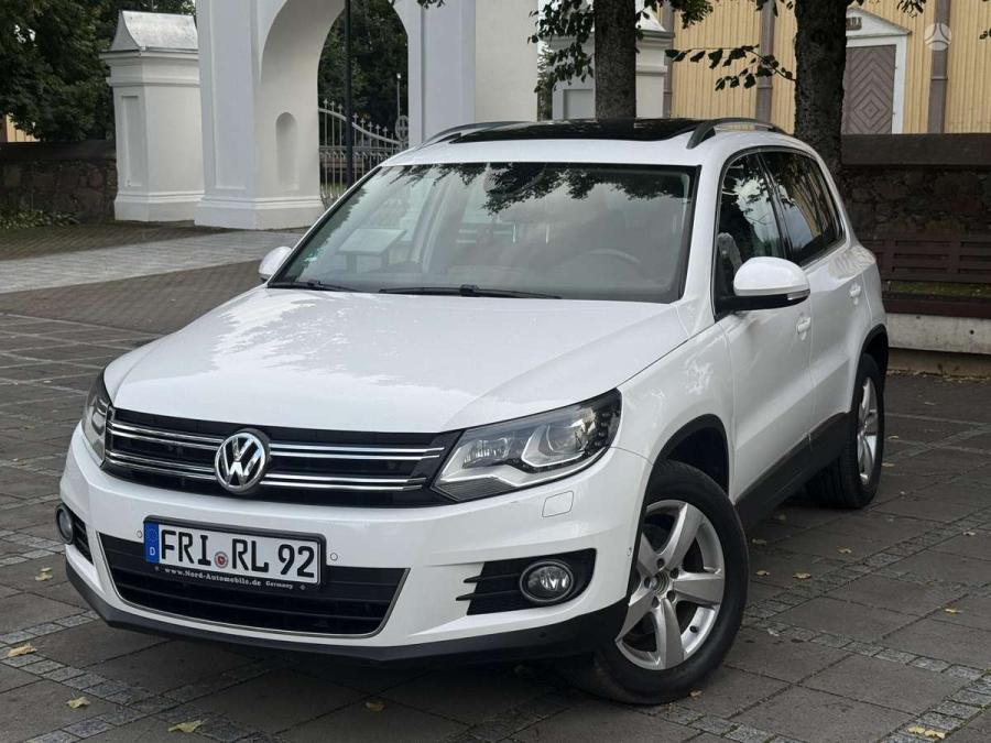 White Volkswagen Tiguan 2012 in Kaunas, with an engine capacity of 1.40 L and mileage of 207 thousand km for 6700 €, photo 1 on AUTOMOTO.COM.LV