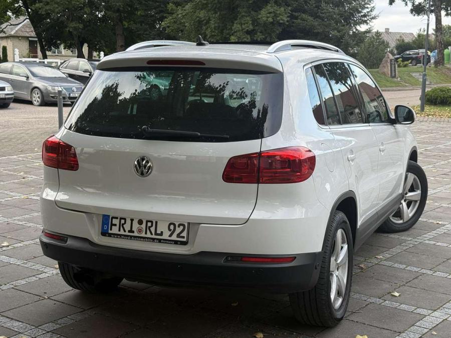 White Volkswagen Tiguan 2012 in Kaunas, with an engine capacity of 1.40 L and mileage of 207 thousand km for 6700 €, photo 36 on AUTOMOTO.COM.LV