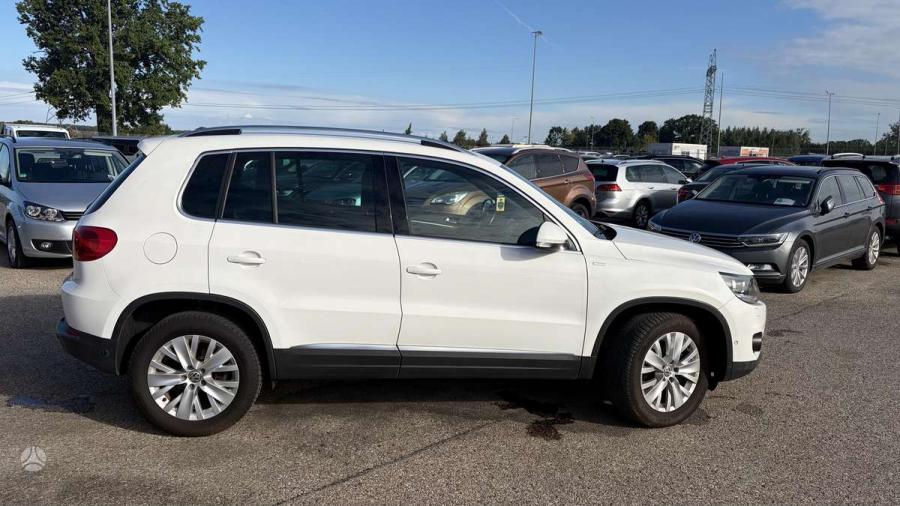 Balts Volkswagen Tiguan 2013 Marijampole, ar dzinēja tilpumu 2.00 L un nobraukumu 265 tūkst. km par 6399 €, foto 7 vietnē AUTOMOTO.COM.LV