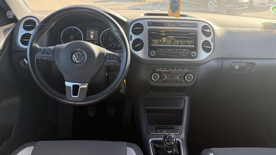 Balts Volkswagen Tiguan 2013 Marijampole, ar dzinēja tilpumu 2.00 L un nobraukumu 265 tūkst. km par 6399 €, foto 13 vietnē AUTOMOTO.COM.LV