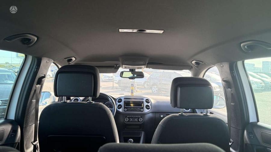 Balts Volkswagen Tiguan 2013 Marijampole, ar dzinēja tilpumu 2.00 L un nobraukumu 265 tūkst. km par 6399 €, foto 32 vietnē AUTOMOTO.COM.LV