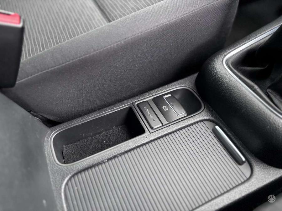 White Volkswagen Tiguan 2014 in Gargzdai, with an engine capacity of 1.40 L and mileage of 148 thousand km for 9299 €, photo 18 on AUTOMOTO.COM.LV