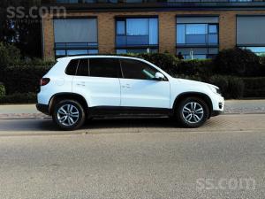 Balts Volkswagen Tiguan 2014 Rīga, ar dzinēja tilpumu 2.00 L un nobraukumu 130 tūkst. km par 9200 €, foto 4 vietnē AUTOMOTO.COM.LV