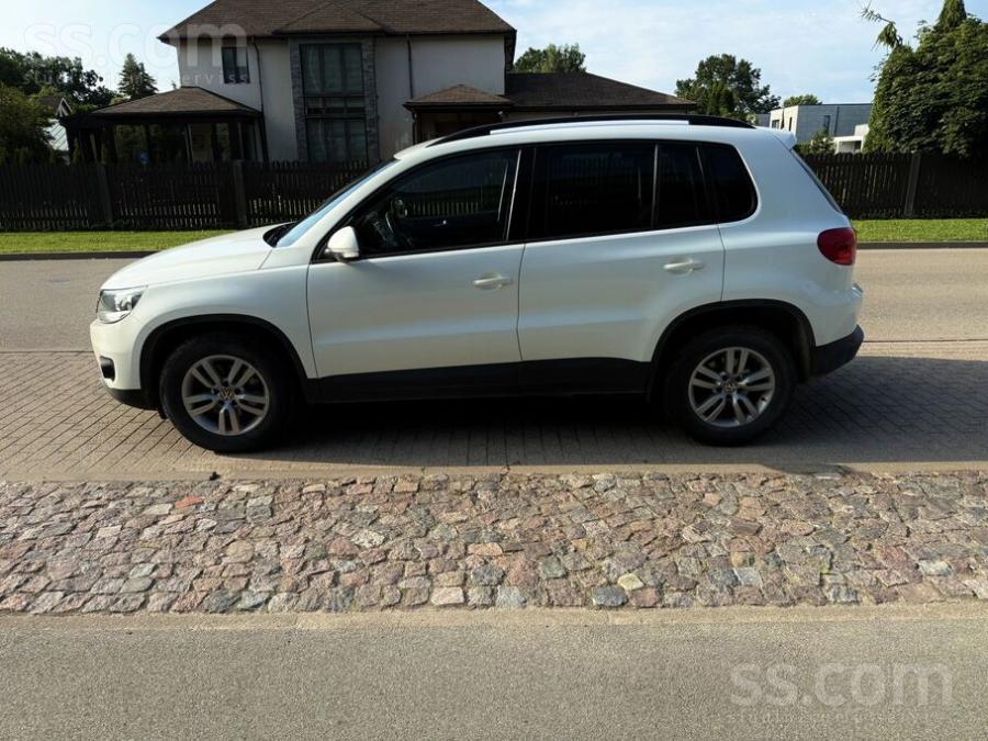 Balts Volkswagen Tiguan 2014 Rīga, ar dzinēja tilpumu 2.00 L un nobraukumu 130 tūkst. km par 9200 €, foto 5 vietnē AUTOMOTO.COM.LV