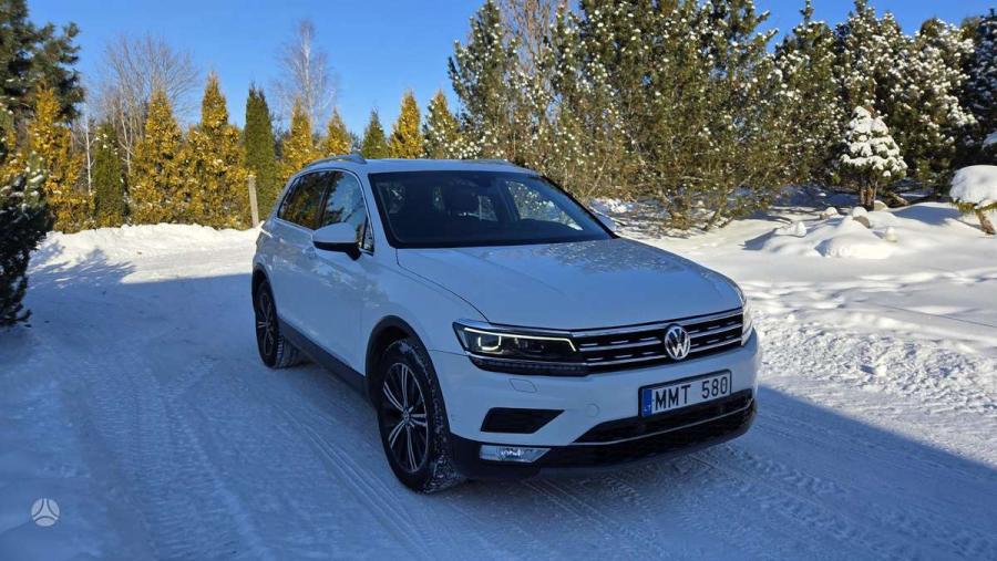 White Volkswagen Tiguan 2017 in Taurage, with an engine capacity of 1.97 L and mileage of 253 thousand km for 15200 €, photo 1 on AUTOMOTO.COM.LV