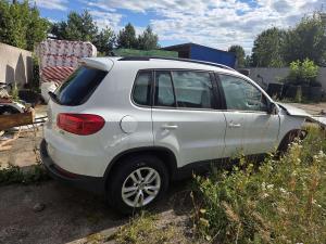 Balts Volkswagen Tiguan 2017 Jonava, ar dzinēja tilpumu 2.00 L un nobraukumu 48 tūkst. km par 2200 €, foto 5 vietnē AUTOMOTO.COM.LV