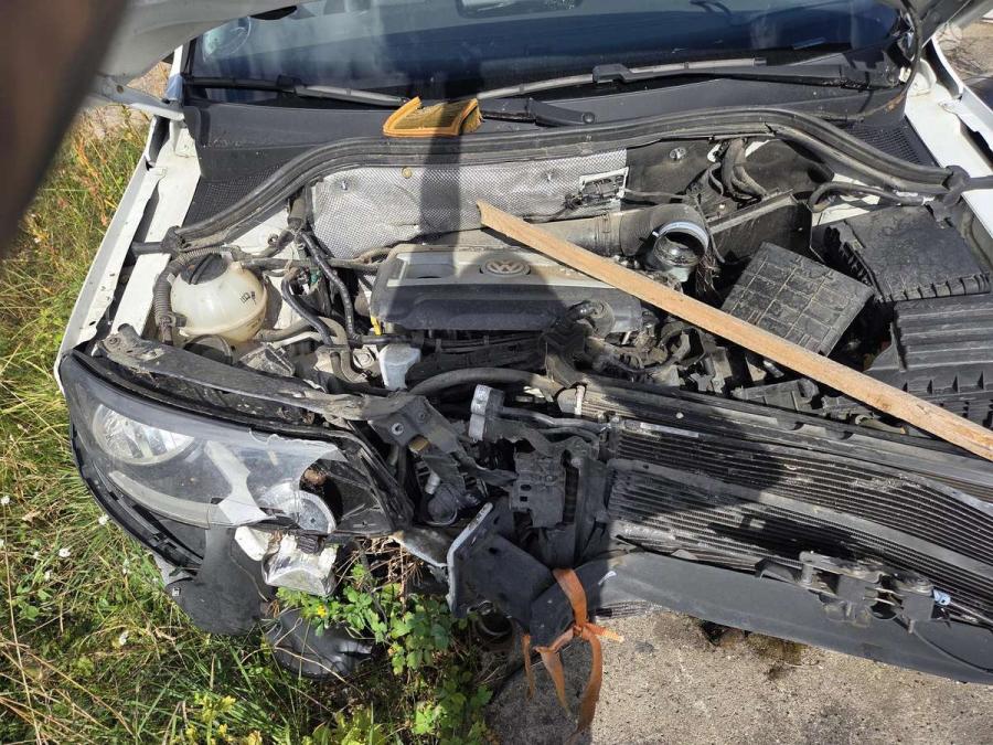 Balts Volkswagen Tiguan 2017 Jonava, ar dzinēja tilpumu 2.00 L un nobraukumu 48 tūkst. km par 2200 €, foto 8 vietnē AUTOMOTO.COM.LV