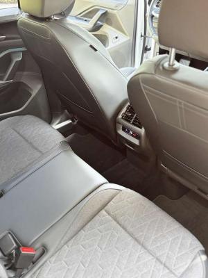 White Volkswagen Tiguan 2024 in Kaunas, with an engine capacity of 1.50 L and mileage of 74 thousand km for 27300 €, photo 29 on AUTOMOTO.COM.LV