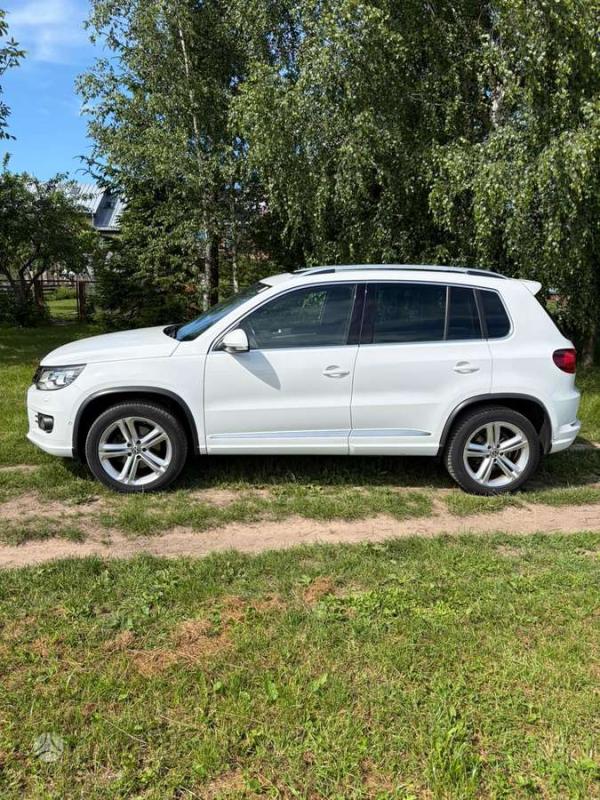 Balts Volkswagen Tiguan 2015 Panevēža, ar dzinēja tilpumu 1.40 L un nobraukumu 267 tūkst. km par 8150 €, foto 7 vietnē AUTOMOTO.COM.LV