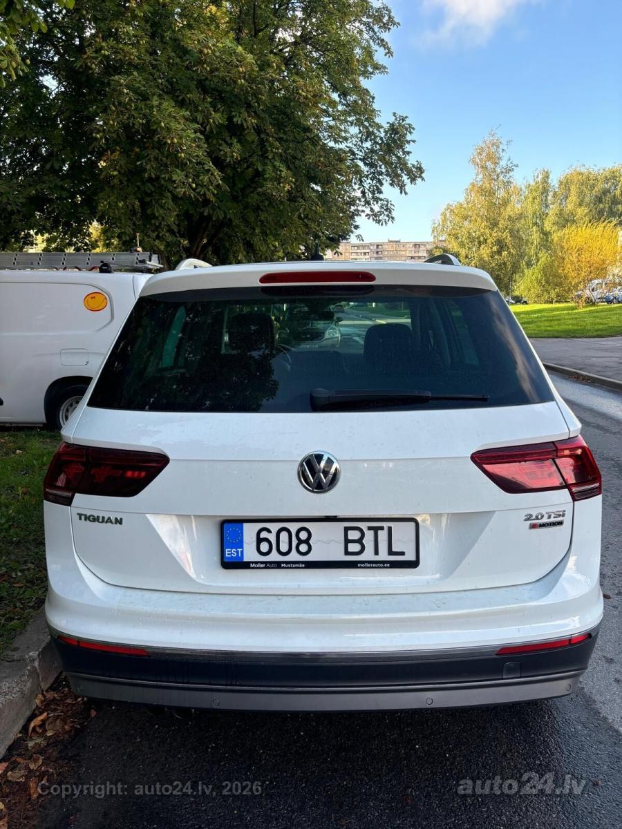 White Volkswagen Tiguan 2016 in Tartu, with an engine capacity of 2.00 L and mileage of 144 thousand km for 18000 €, photo 7 on AUTOMOTO.COM.LV