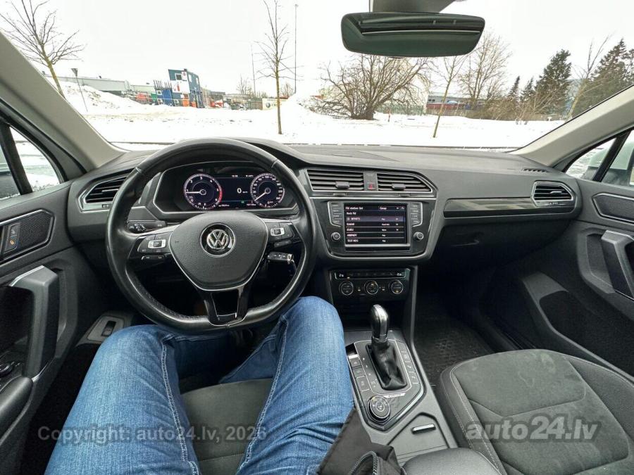 Balts Volkswagen Tiguan 2017 Tallina, ar dzinēja tilpumu 2.00 L un nobraukumu 159 tūkst. km par 18500 €, foto 10 vietnē AUTOMOTO.COM.LV
