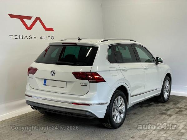 White Volkswagen Tiguan 2017 in Tartu, with an engine capacity of 2.00 L and mileage of 144 thousand km for 16900 €, photo 2 on AUTOMOTO.COM.LV