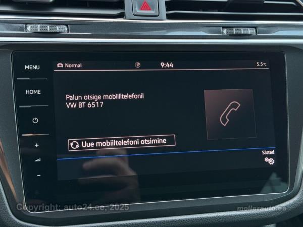 White Volkswagen Tiguan 2018 in Parnu, with an engine capacity of 2.00 L and mileage of 113 thousand km for 19900 €, photo 11 on AUTOMOTO.COM.LV