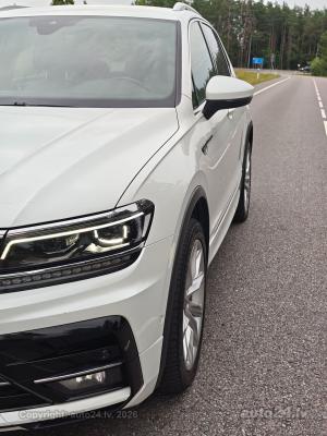White Volkswagen Tiguan 2018 in Tallinn, with an engine capacity of 2.00 L and mileage of 260 thousand km for 17500 €, photo 4 on AUTOMOTO.COM.LV