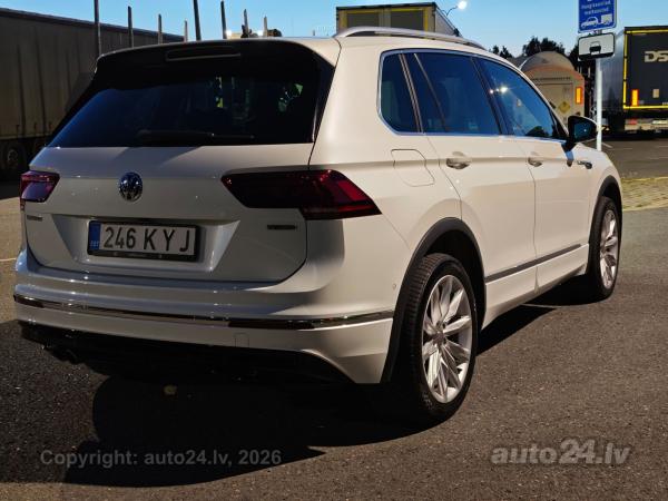 White Volkswagen Tiguan 2018 in Tallinn, with an engine capacity of 2.00 L and mileage of 260 thousand km for 17500 €, photo 5 on AUTOMOTO.COM.LV