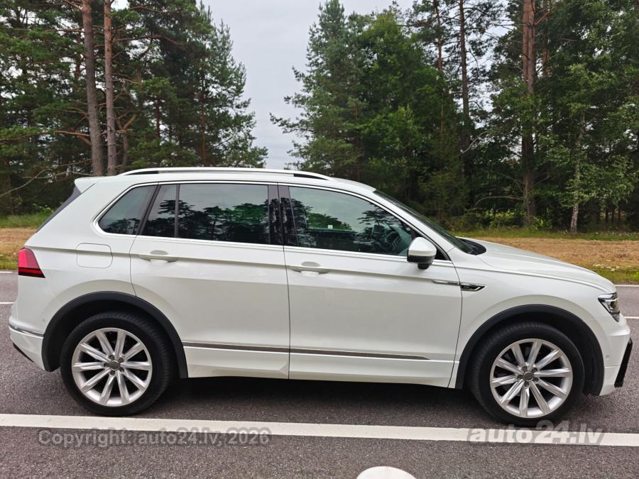 White Volkswagen Tiguan 2018 in Tallinn, with an engine capacity of 2.00 L and mileage of 260 thousand km for 17500 €, photo 22 on AUTOMOTO.COM.LV