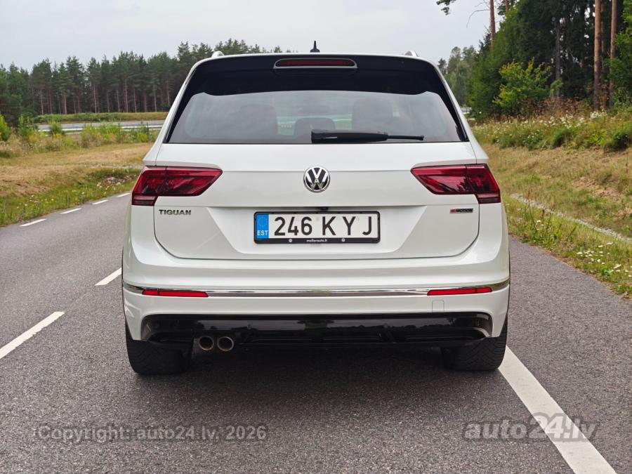 White Volkswagen Tiguan 2018 in Tallinn, with an engine capacity of 2.00 L and mileage of 260 thousand km for 17500 €, photo 23 on AUTOMOTO.COM.LV