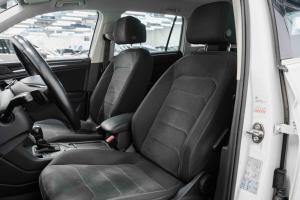 Balts Volkswagen Tiguan 2019 Tallina, ar dzinēja tilpumu 2.00 L un nobraukumu 112 tūkst. km par 22900 €, foto 12 vietnē AUTOMOTO.COM.LV