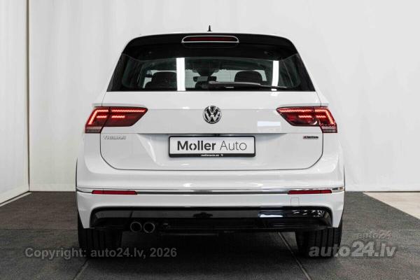 White Volkswagen Tiguan 2019 in Tallinn, with an engine capacity of 2.00 L and mileage of 112 thousand km for 22900 €, photo 6 on AUTOMOTO.COM.LV