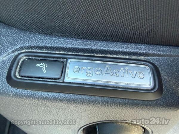 Balts Volkswagen Tiguan 2019 Tallina, ar dzinēja tilpumu 2.00 L un nobraukumu 154 tūkst. km par 23900 €, foto 9 vietnē AUTOMOTO.COM.LV