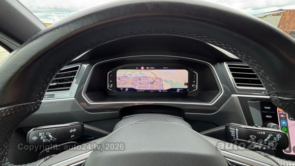 White Volkswagen Tiguan 2020 in Tallinn, with an engine capacity of 1.50 L and mileage of 77 thousand km for 23999 €, photo 7 on AUTOMOTO.COM.LV