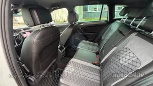 White Volkswagen Tiguan 2020 in Tallinn, with an engine capacity of 1.50 L and mileage of 77 thousand km for 23999 €, photo 8 on AUTOMOTO.COM.LV