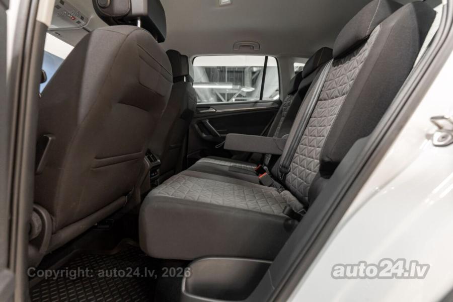Balts Volkswagen Tiguan 2021 Tallina, ar dzinēja tilpumu 1.40 L un nobraukumu 108 tūkst. km par 24990 €, foto 18 vietnē AUTOMOTO.COM.LV
