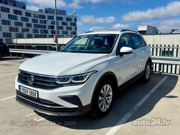 Белый Фольксваген Тигуан 2021 в Таллин, объемом двигателя 1.50 л и пробегом 98 тыс. км за 21990 €, фото 2 на AUTOMOTO.COM.LV