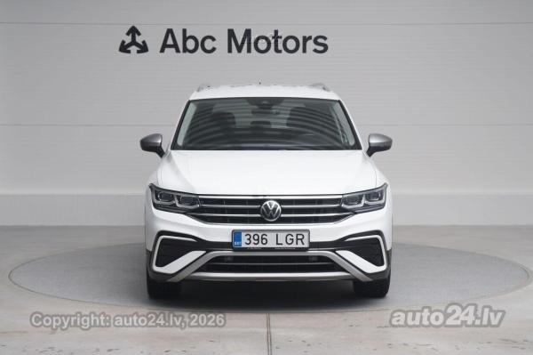 Balts Volkswagen Tiguan 2022 Tallina, ar dzinēja tilpumu 2.00 L un nobraukumu 115 tūkst. km par 29990 €, foto 2 vietnē AUTOMOTO.COM.LV
