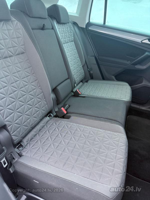 White Volkswagen Tiguan 2022 in Tallinn, with an engine capacity of 1.50 L and mileage of 48 thousand km for 22900 €, photo 11 on AUTOMOTO.COM.LV