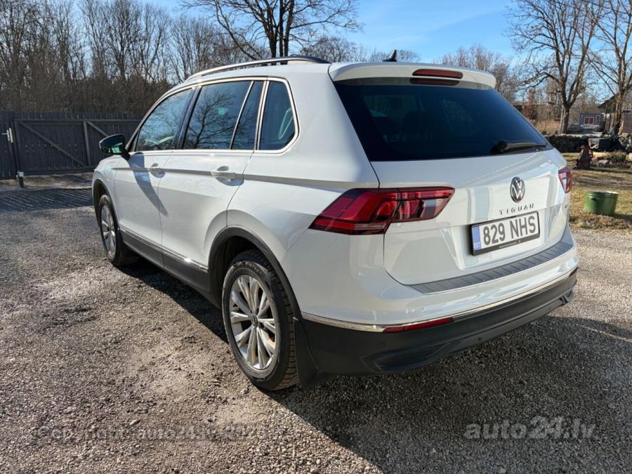 White Volkswagen Tiguan 2022 in Tallinn, with an engine capacity of 1.40 L and mileage of 64 thousand km for 27900 €, photo 4 on AUTOMOTO.COM.LV