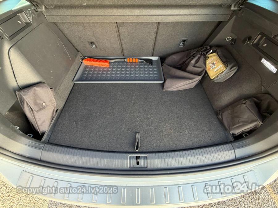 White Volkswagen Tiguan 2022 in Tallinn, with an engine capacity of 1.40 L and mileage of 64 thousand km for 27900 €, photo 15 on AUTOMOTO.COM.LV
