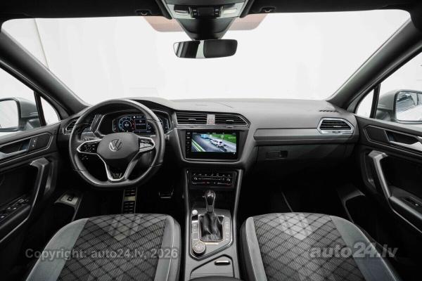 White Volkswagen Tiguan 2022 in Tallinn, with an engine capacity of 2.00 L and mileage of 107 thousand km for 30900 €, photo 9 on AUTOMOTO.COM.LV