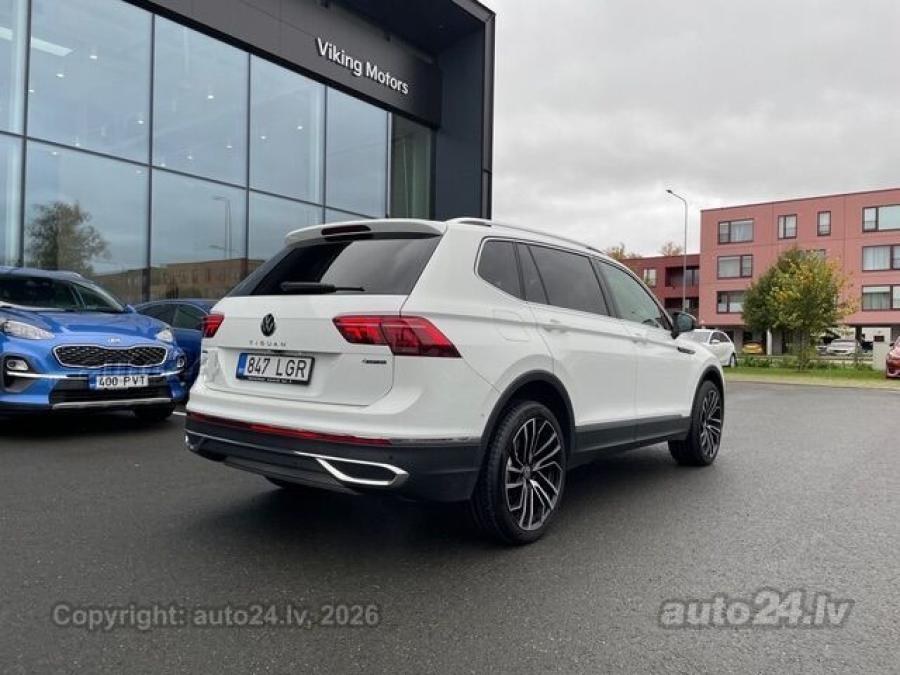 Balts Volkswagen Tiguan 2022 Tallina, ar dzinēja tilpumu 2.00 L un nobraukumu 68 tūkst. km par 28900 €, foto 5 vietnē AUTOMOTO.COM.LV