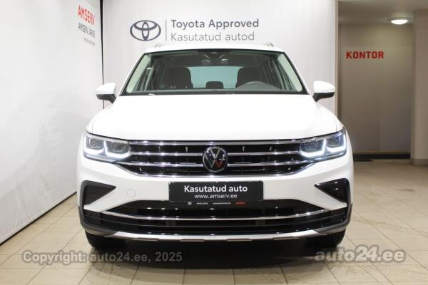 Balts Volkswagen Tiguan 2023 Tallina, ar dzinēja tilpumu 1.50 L un nobraukumu 18 tūkst. km par 28990 €, foto 5 vietnē AUTOMOTO.COM.LV