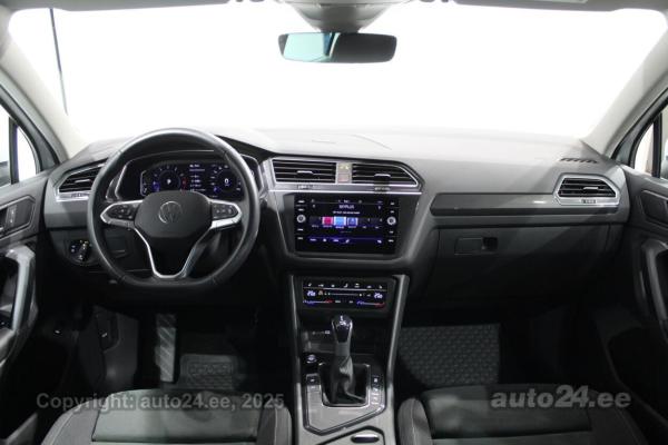 Balts Volkswagen Tiguan 2023 Tallina, ar dzinēja tilpumu 1.50 L un nobraukumu 18 tūkst. km par 28990 €, foto 8 vietnē AUTOMOTO.COM.LV