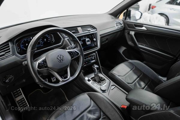 Balts Volkswagen Tiguan 2023 Tallina, ar dzinēja tilpumu 2.00 L un nobraukumu 100 tūkst. km par 30900 €, foto 8 vietnē AUTOMOTO.COM.LV