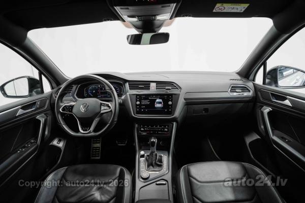 Balts Volkswagen Tiguan 2023 Tallina, ar dzinēja tilpumu 2.00 L un nobraukumu 100 tūkst. km par 30900 €, foto 9 vietnē AUTOMOTO.COM.LV