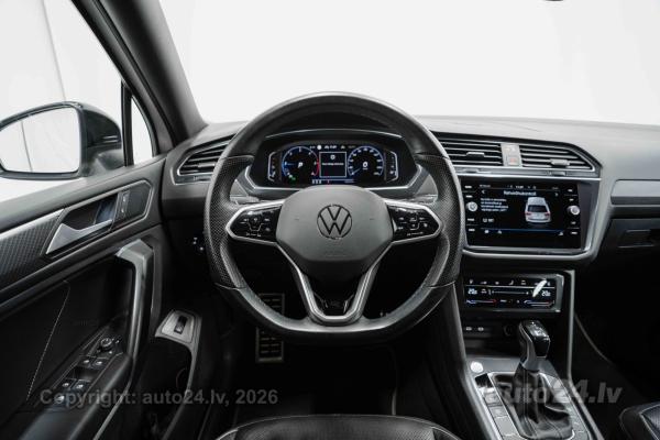 Balts Volkswagen Tiguan 2023 Tallina, ar dzinēja tilpumu 2.00 L un nobraukumu 100 tūkst. km par 30900 €, foto 10 vietnē AUTOMOTO.COM.LV