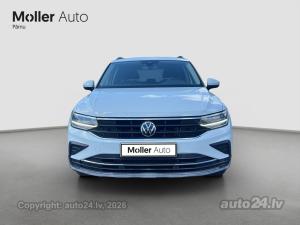 White Volkswagen Tiguan 2023 in Parnu, with an engine capacity of 1.50 L and mileage of 106 thousand km for 23900 €, photo 4 on AUTOMOTO.COM.LV