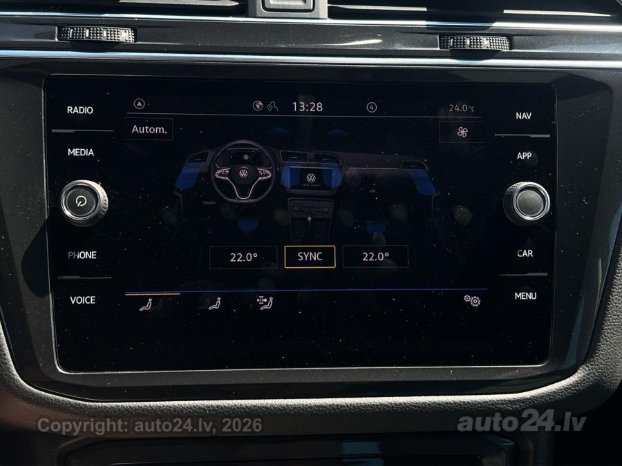 White Volkswagen Tiguan 2023 in Parnu, with an engine capacity of 1.50 L and mileage of 106 thousand km for 23900 €, photo 11 on AUTOMOTO.COM.LV