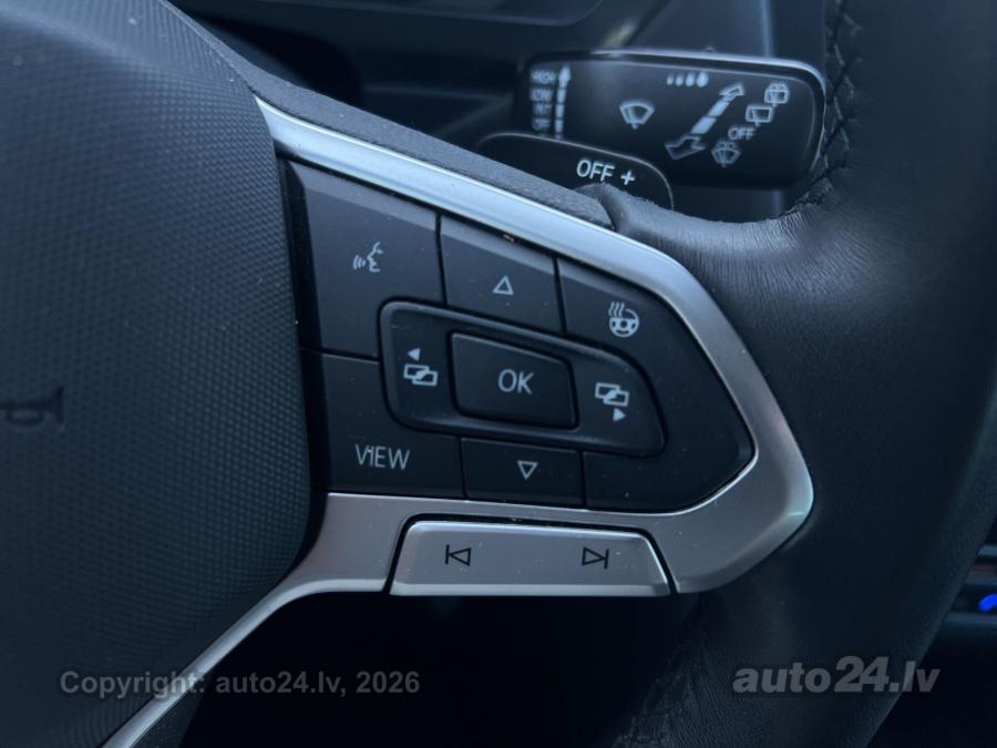 White Volkswagen Tiguan 2023 in Parnu, with an engine capacity of 1.50 L and mileage of 106 thousand km for 23900 €, photo 17 on AUTOMOTO.COM.LV