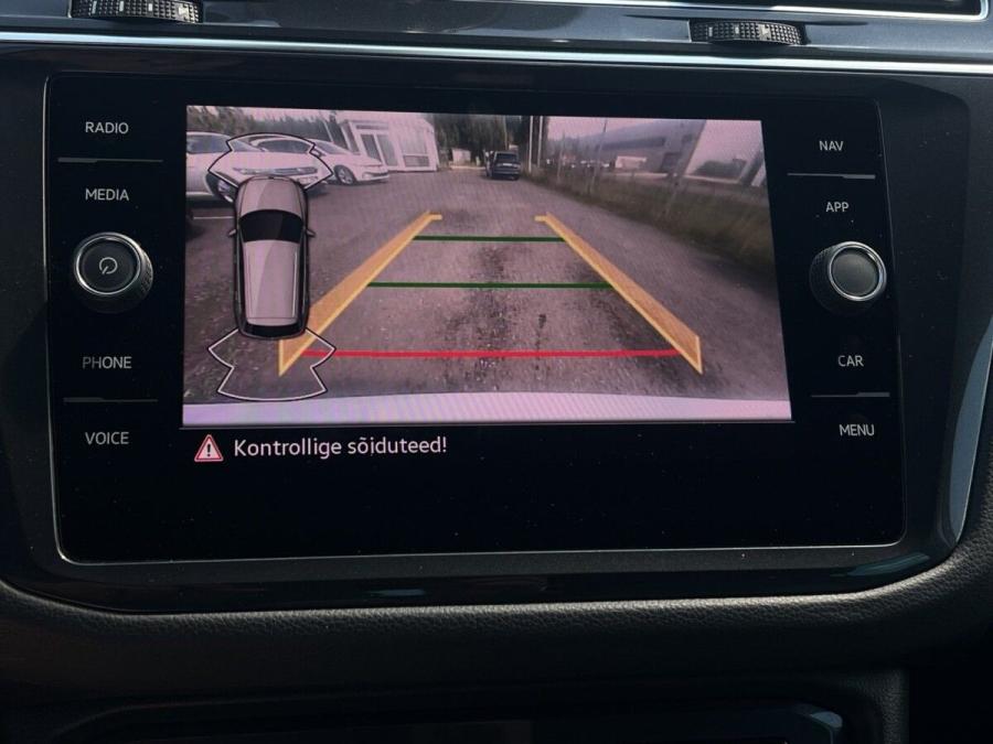 Balts Volkswagen Tiguan 2023 Pērnava, ar dzinēja tilpumu 1.50 L un nobraukumu 106 tūkst. km par 23850 €, foto 9 vietnē AUTOMOTO.COM.LV