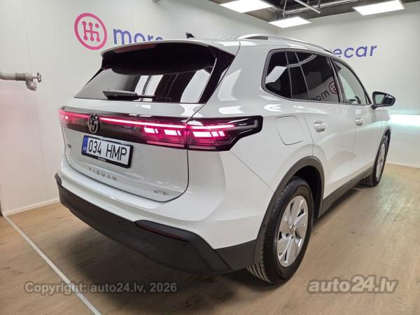 Balts Volkswagen Tiguan 2024 Tallina, ar dzinēja tilpumu 1.50 L un nobraukumu 19 tūkst. km par 30900 €, foto 6 vietnē AUTOMOTO.COM.LV
