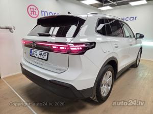 Balts Volkswagen Tiguan 2024 Tallina, ar dzinēja tilpumu 1.50 L un nobraukumu 19 tūkst. km par 30900 €, foto 7 vietnē AUTOMOTO.COM.LV