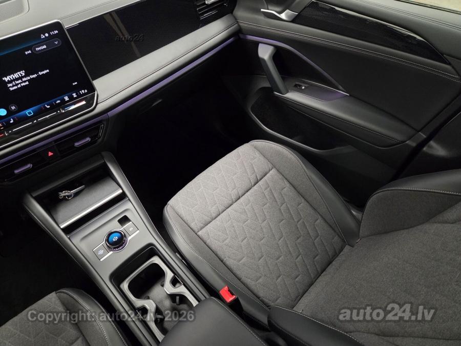 Balts Volkswagen Tiguan 2024 Tallina, ar dzinēja tilpumu 1.50 L un nobraukumu 19 tūkst. km par 30900 €, foto 16 vietnē AUTOMOTO.COM.LV