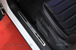 White Volkswagen Tiguan 2024 in Tallinn, with an engine capacity of 2.00 L and mileage of 57 thousand km for 35995 €, photo 25 on AUTOMOTO.COM.LV