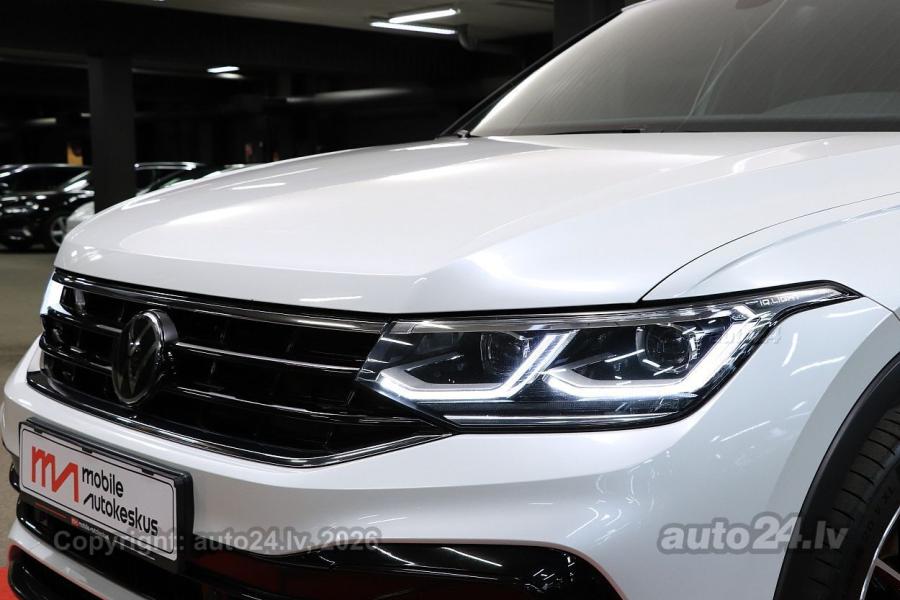 White Volkswagen Tiguan 2024 in Tallinn, with an engine capacity of 2.00 L and mileage of 57 thousand km for 35995 €, photo 28 on AUTOMOTO.COM.LV