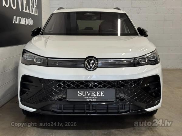 White Volkswagen Tiguan 2024 in Tallinn, with an engine capacity of 2.00 L and mileage of 36 thousand km for 44995 €, photo 3 on AUTOMOTO.COM.LV